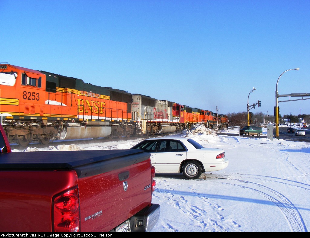 BNSF 8235